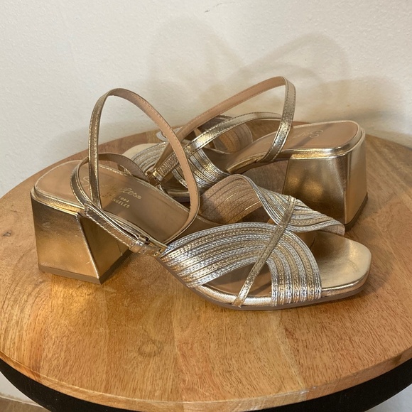 Seychelles | Shoes | Seychelles Tender Gold And Silver Metallic Ankle ...